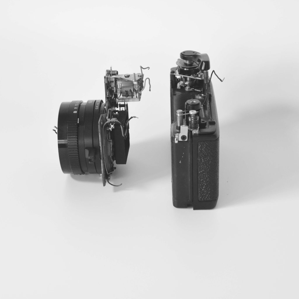 KONICA C35 FD フィルムカメラ修理 その① -京都のフィルムカメラ修理店 京都のフィルムカメラ修理店 1/1 filmcamera ...